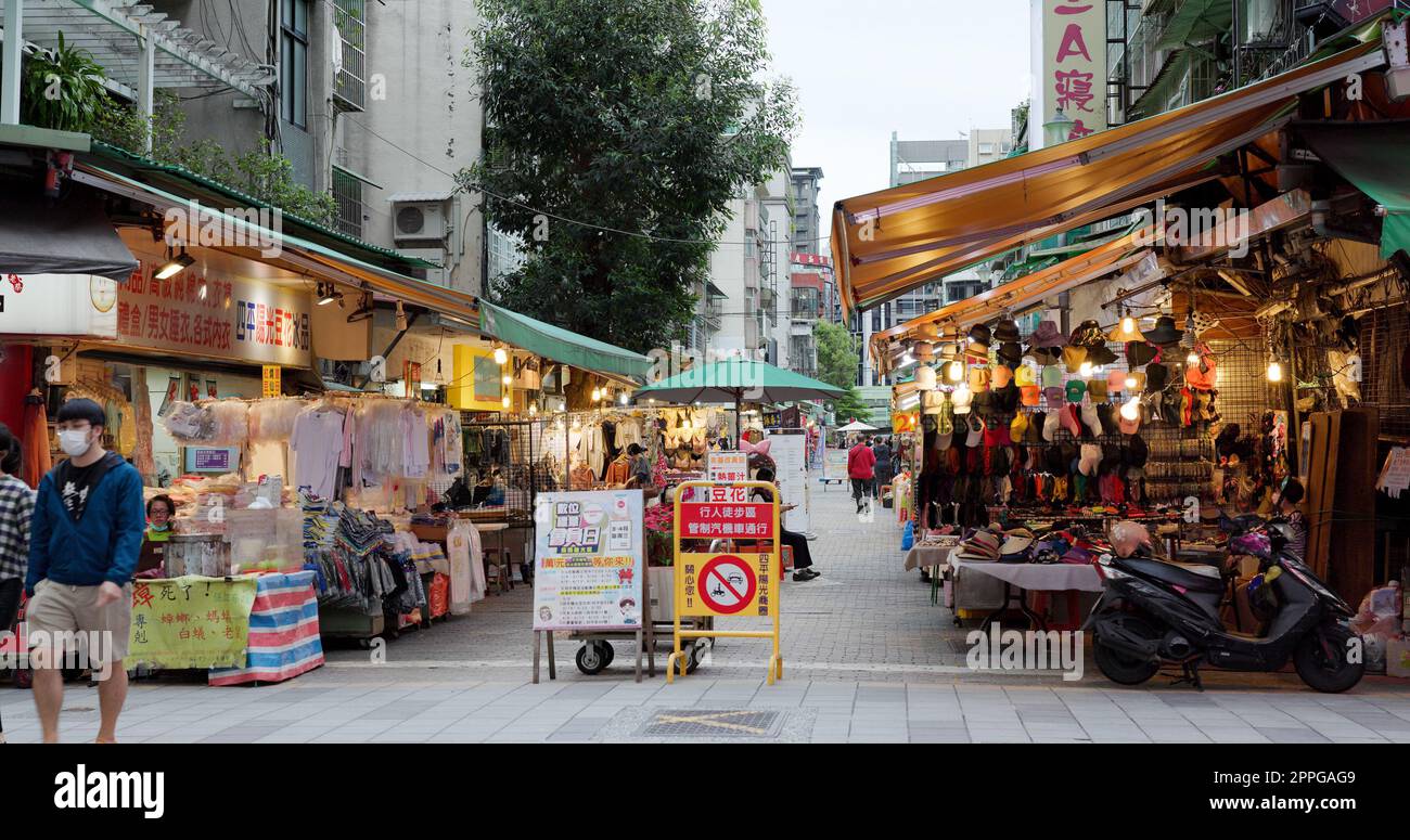 Taipei, Taiwan 01 April 2022: Siping Sun Square in Taipei city Stock ...