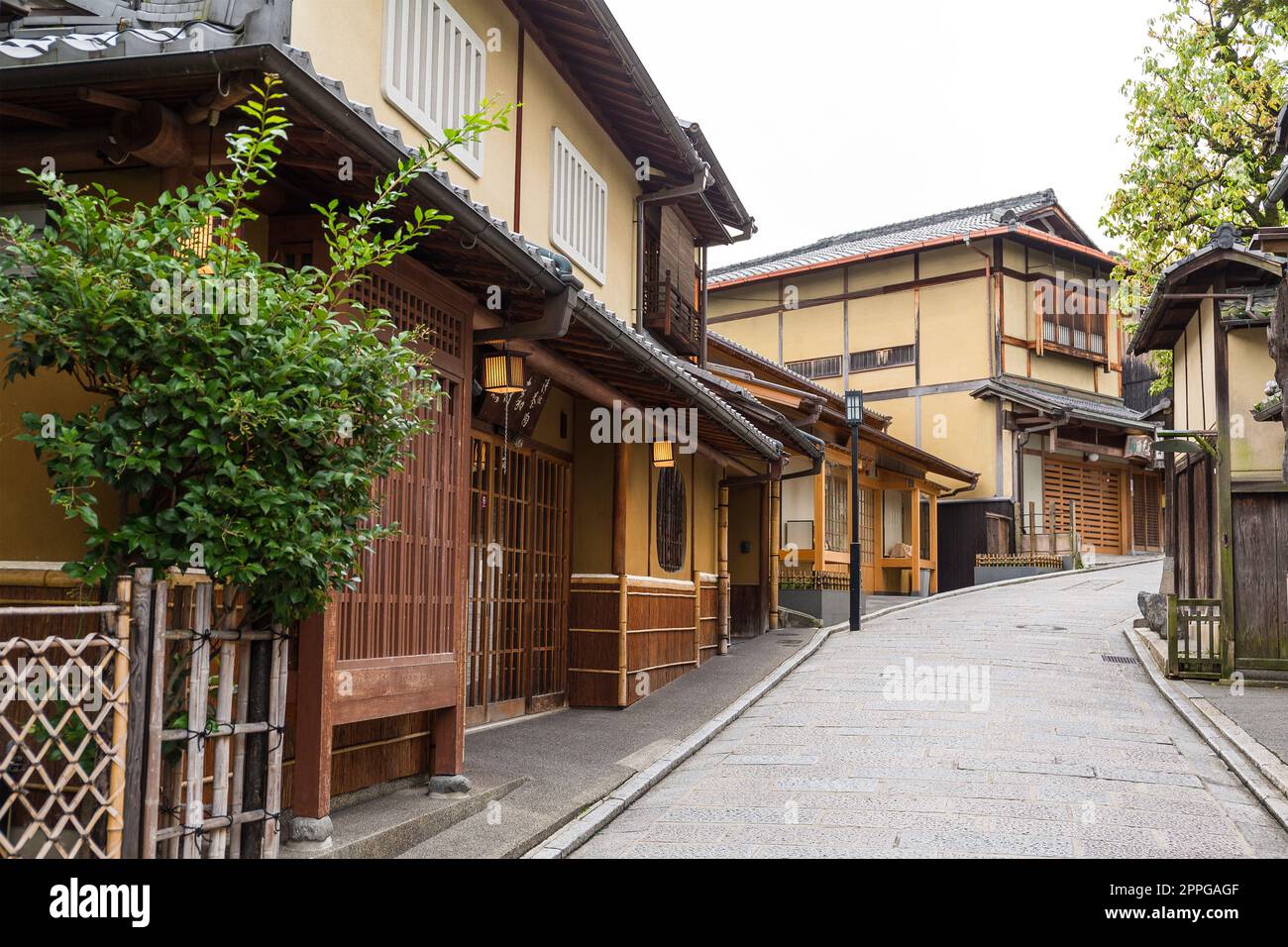 Japan Kyoto old town street Stock Photo - Alamy