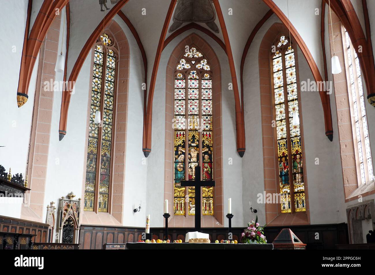 Innenansicht der evangelischen Liebfrauenkirche Grebenstein Stock Photo ...