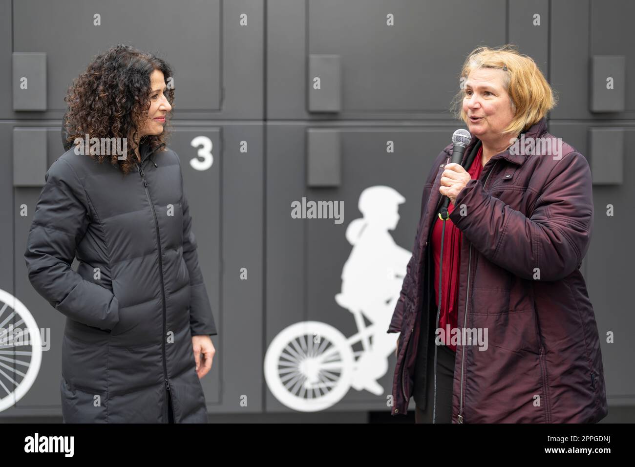 Mobility Senator Bettina Jarasch and Angelika SchÃ¶ttler (SPD) at the ...
