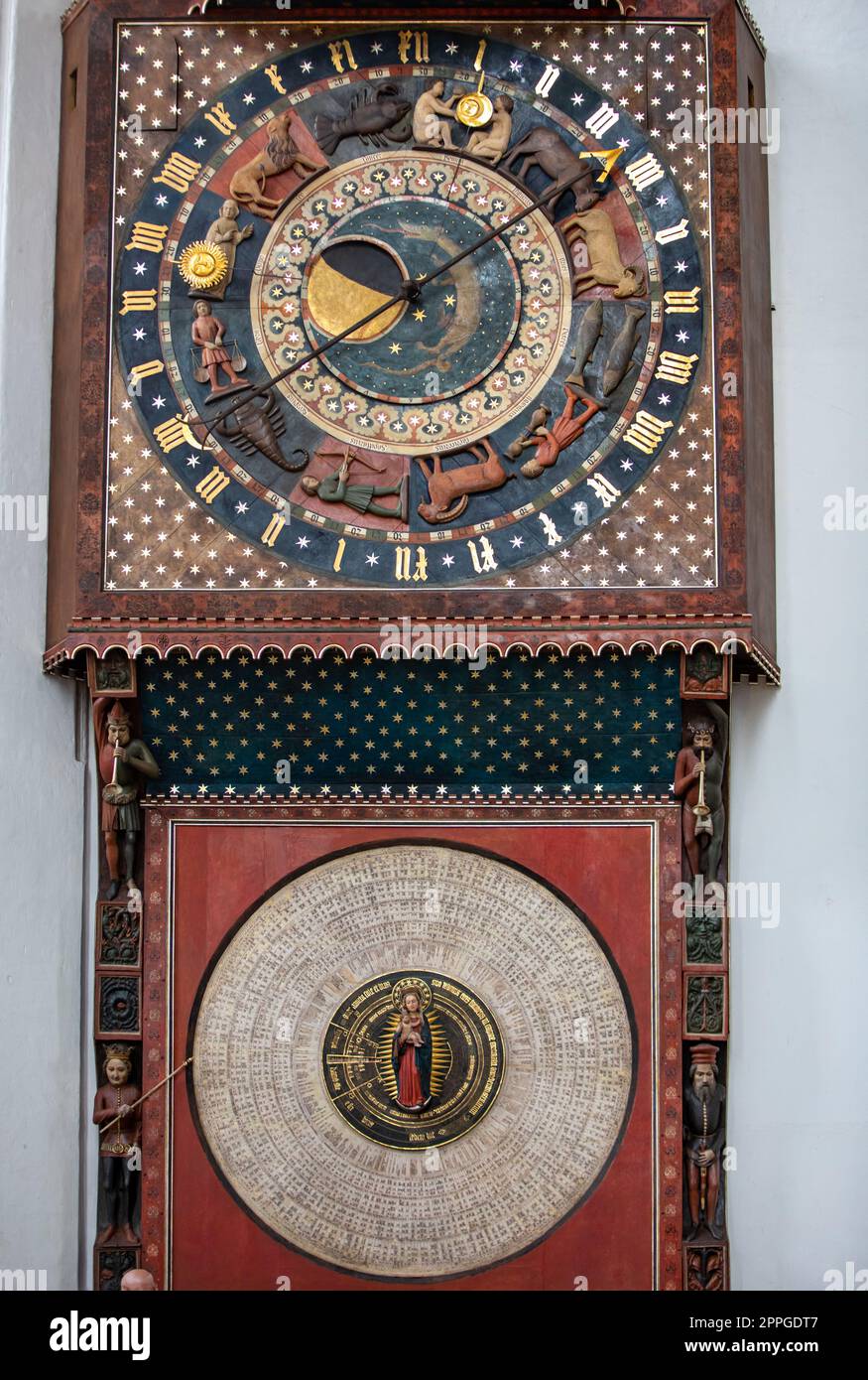 St mary virgin church clock hi-res stock photography and images - Alamy