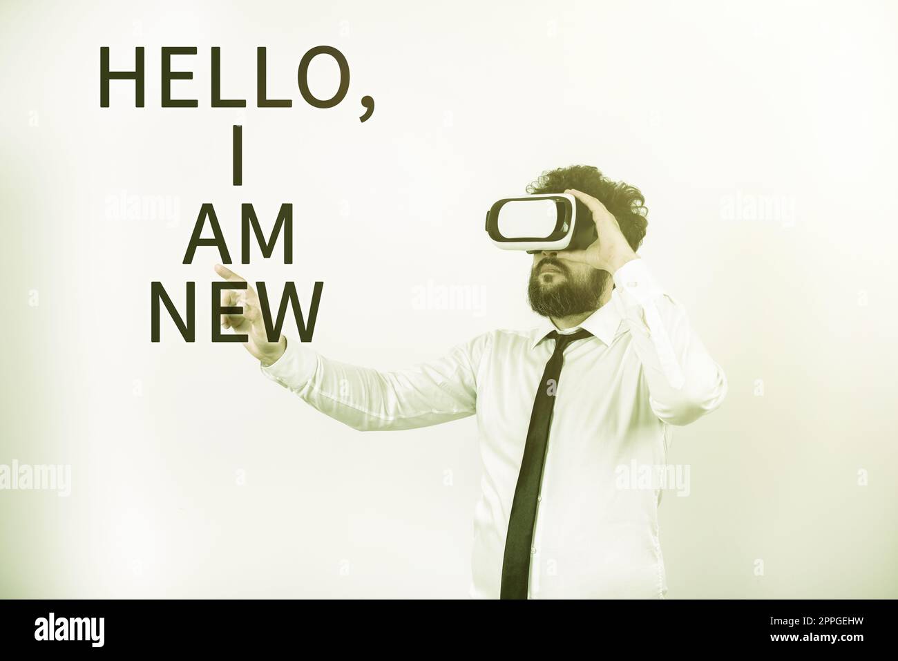 Introducing new student hi-res stock photography and images - Alamy