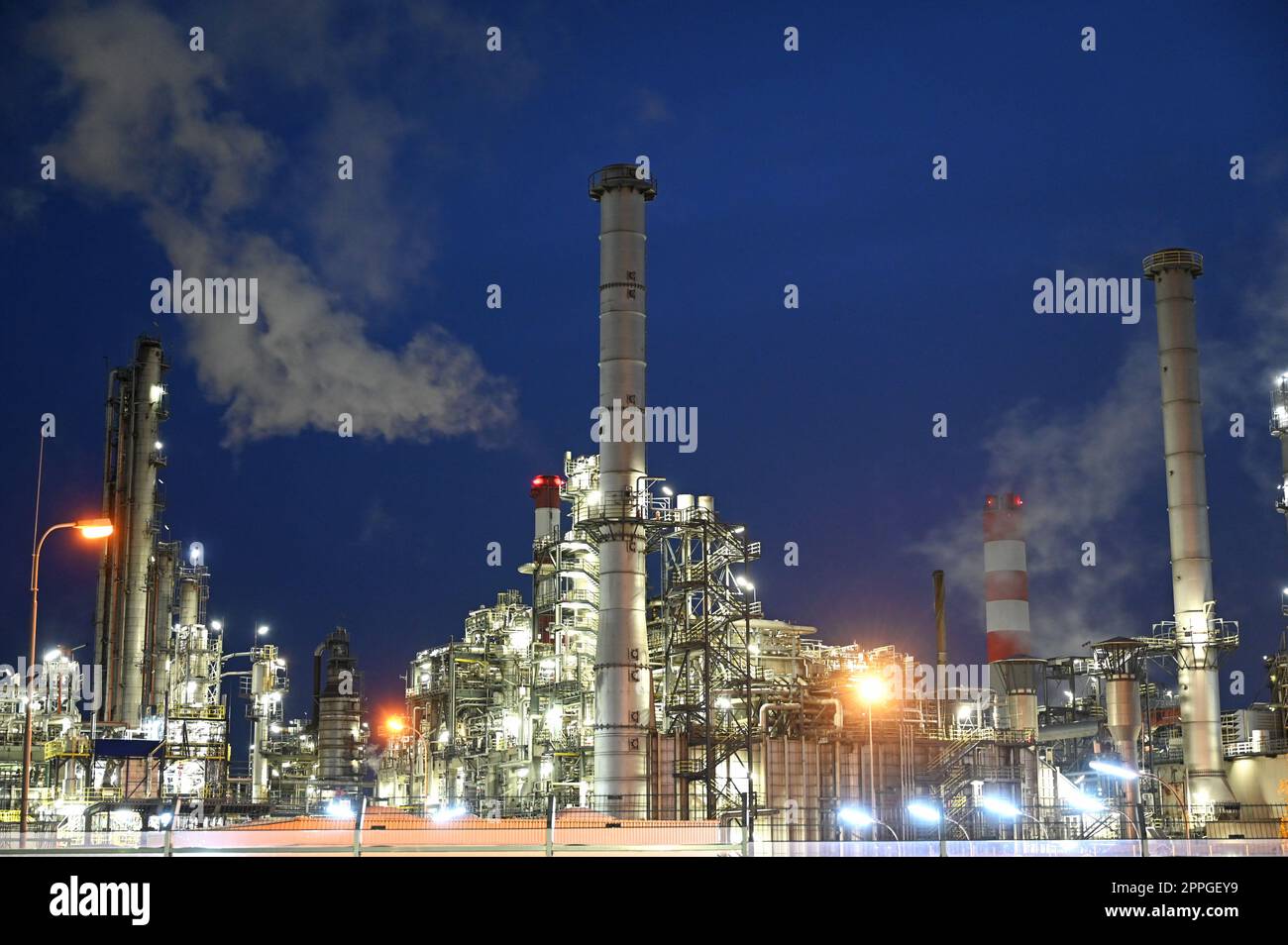 OMV refinery in Schwechat at night Stock Photo - Alamy
