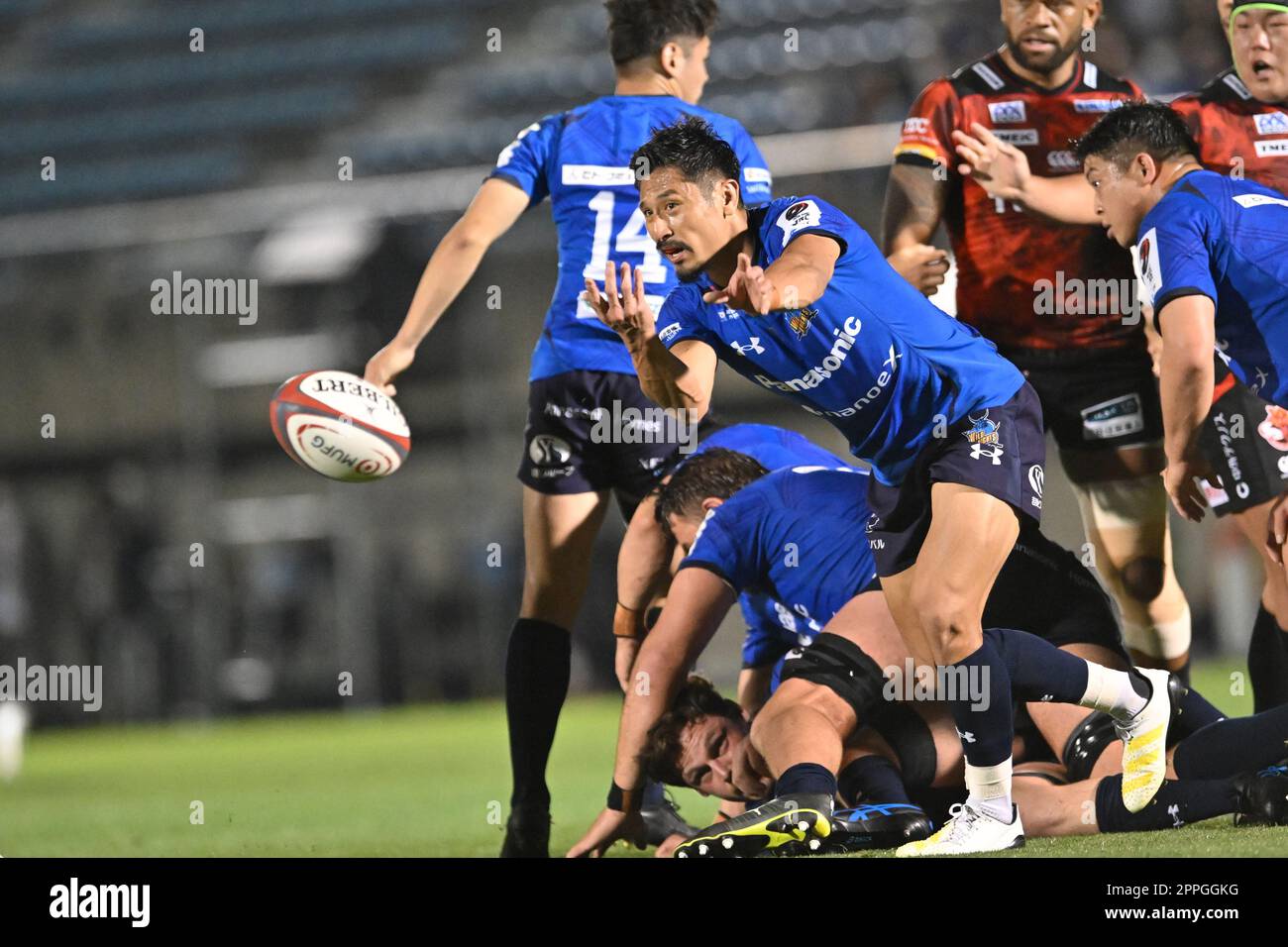 Wild Knights' Keisuke Uchida during the 2022-23 Japan Rugby League One match between TOSHIBA ...