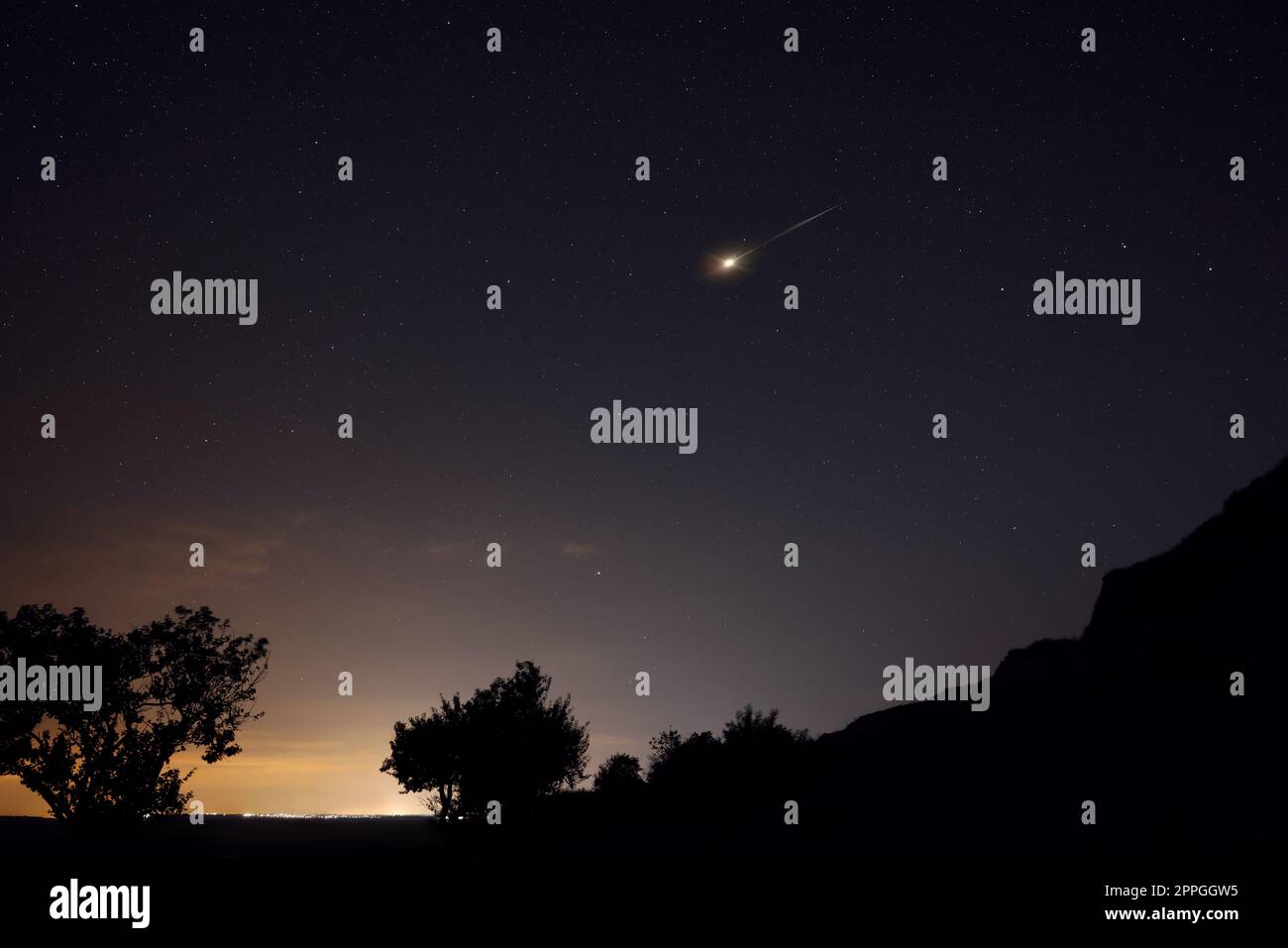 Comet shooting star in space hi-res stock photography and images - Alamy