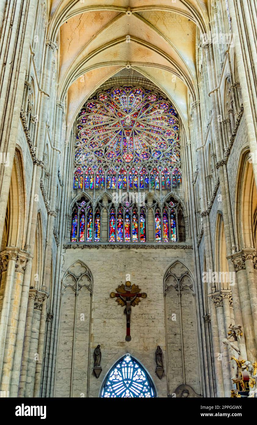 The interior of Amiens Cathedral, France Stock Photo - Alamy