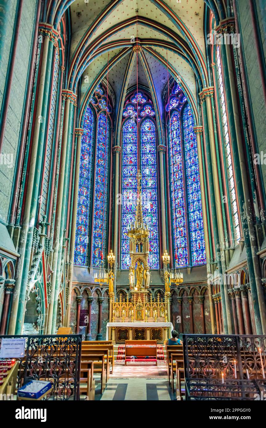 The interior of Amiens Cathedral, France Stock Photo - Alamy