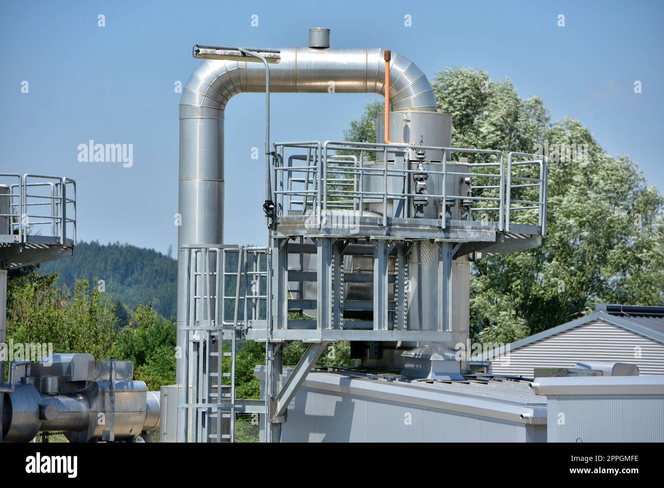 Natural gas pipeline storage hi-res stock photography and images - Alamy