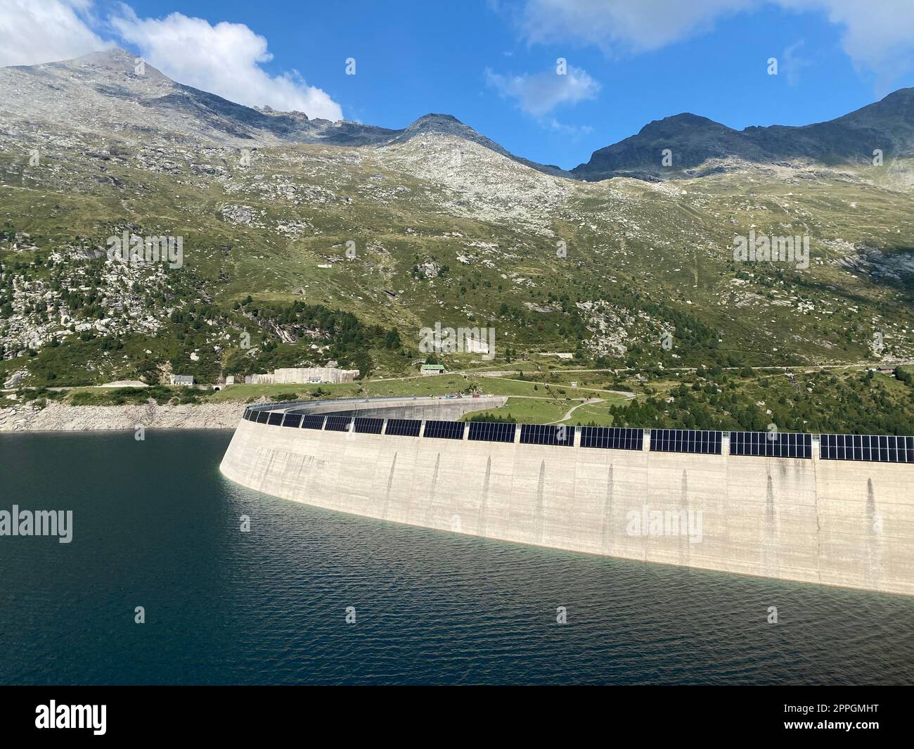 Lago solar hi-res stock photography and images - Alamy
