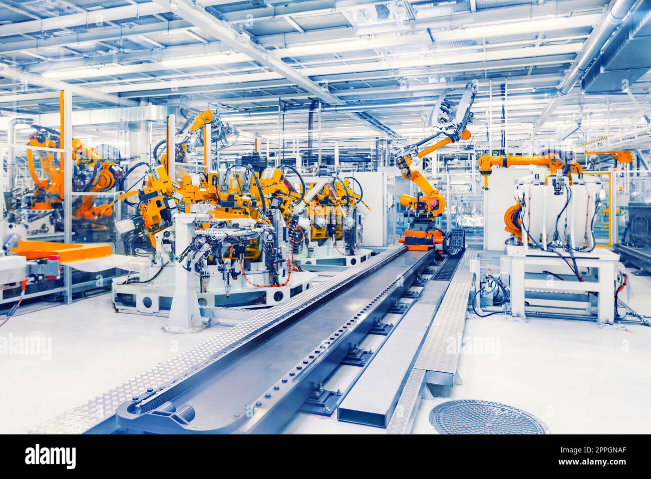 robots in a car plant Stock Photo - Alamy