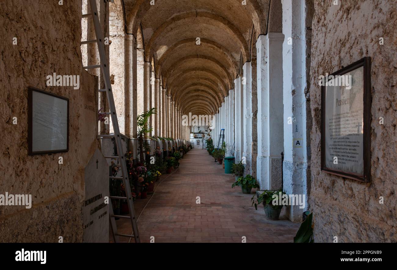 Cemetery columns hi-res stock photography and images - Alamy
