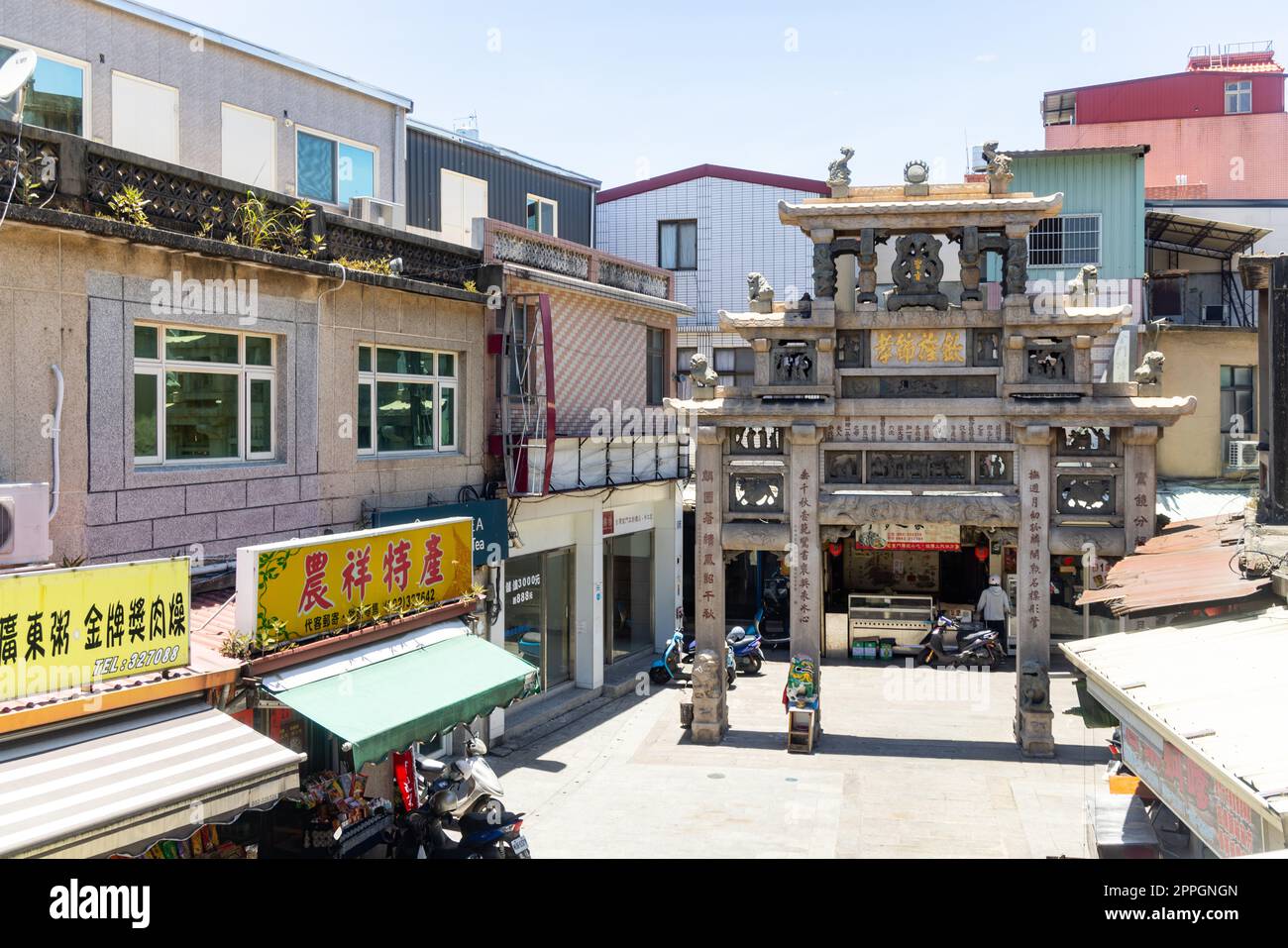 Kinmen, Taiwan 28 June 2022: Chastity Arch for Qiu Liang gong Mother in ...