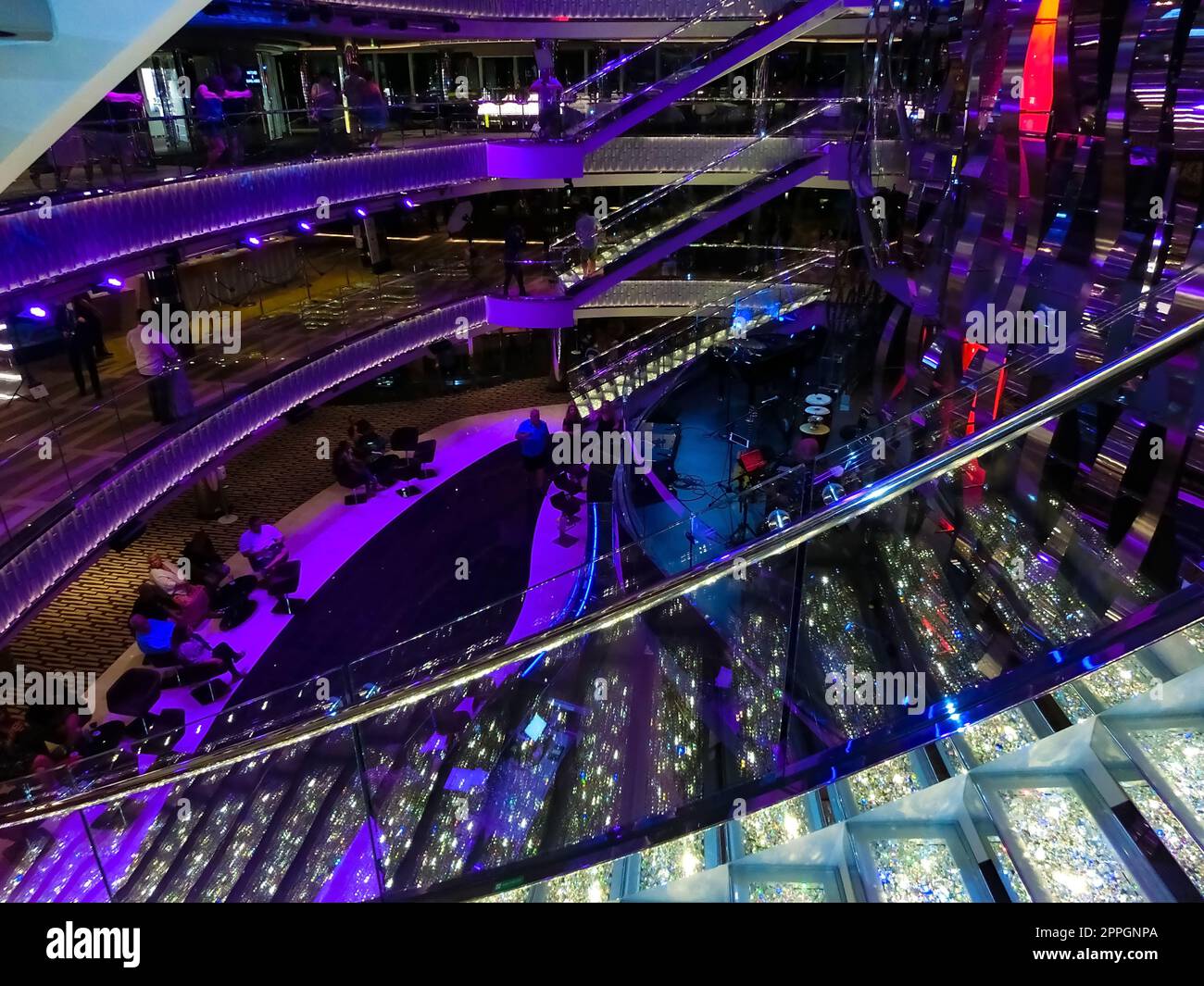 Cruise ship atrium hi-res stock photography and images - Alamy