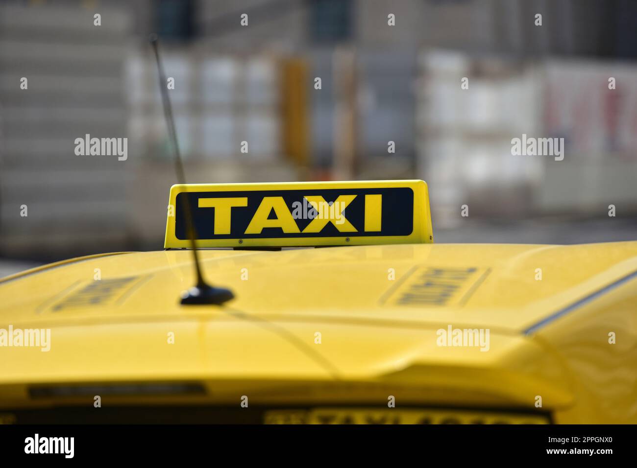 Vienna taxi transport hi-res stock photography and images - Alamy