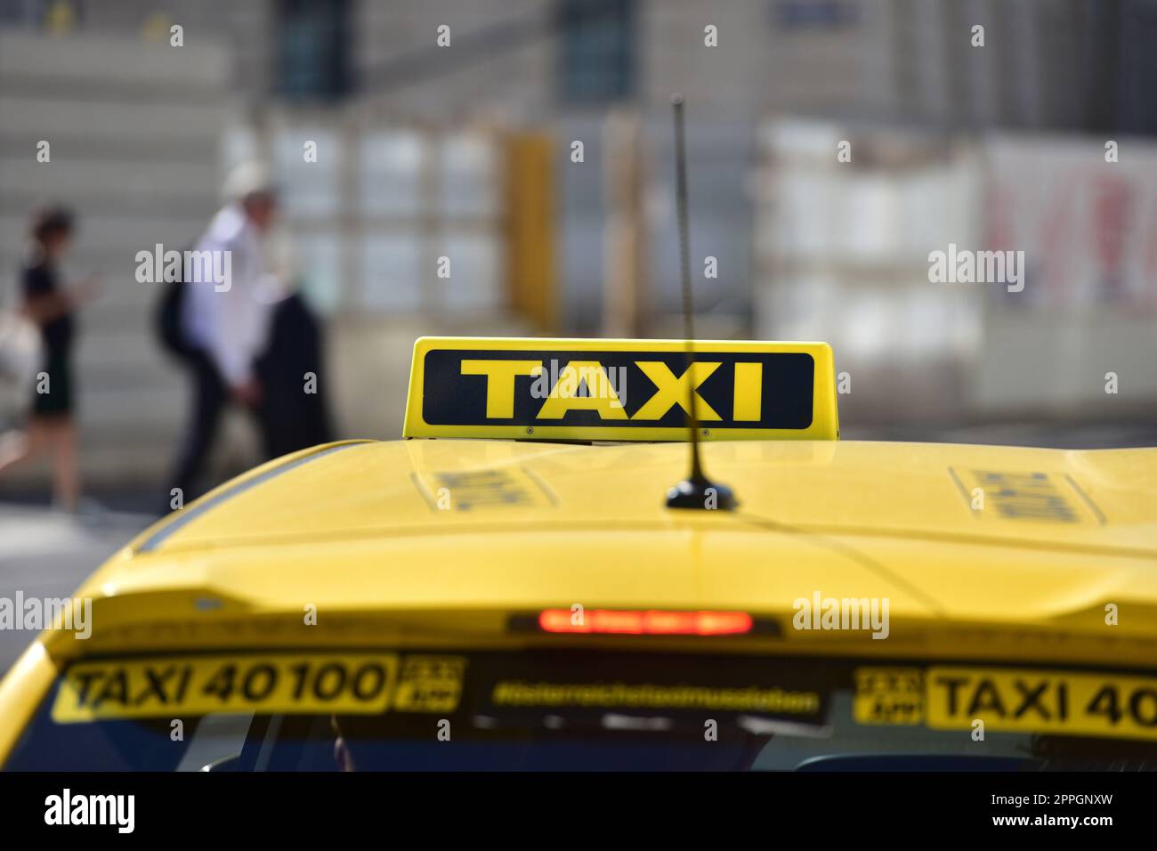 Vienna taxi transport hi-res stock photography and images - Alamy