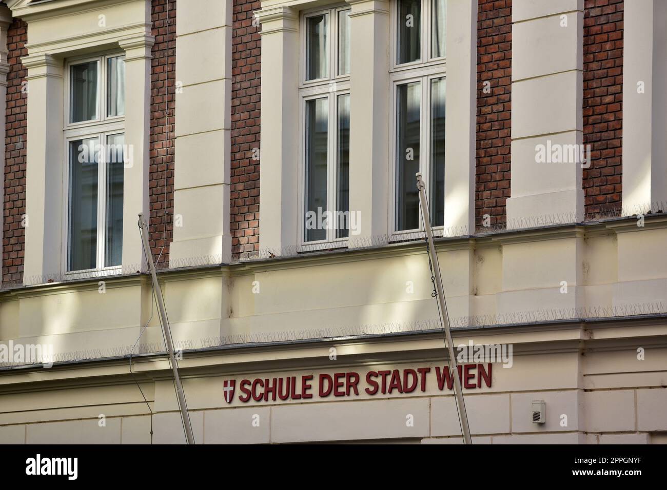 Vienna school hi-res stock photography and images - Alamy