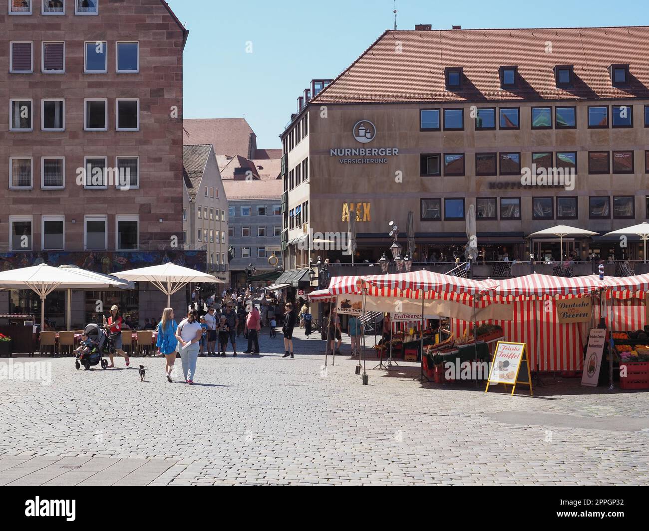 Hauptmarkt square nuremberg hi-res stock photography and images - Alamy