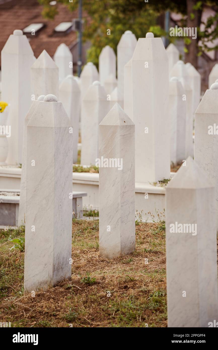 Funeral stones at a Muslim cemetery Stock Photo - Alamy