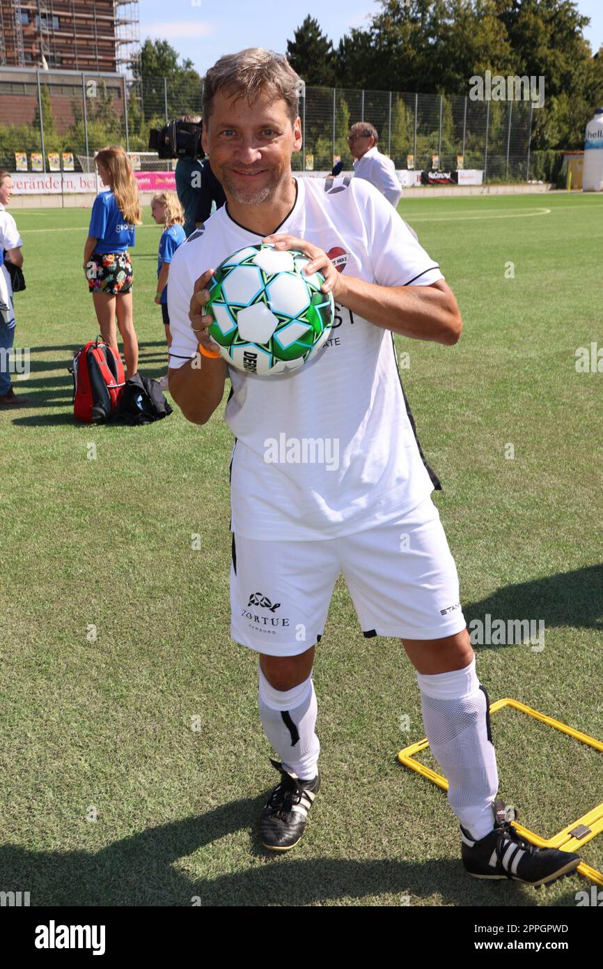 Patrick Bach, Kicken mit Herz der Charity Kick zu Gunsten des ...