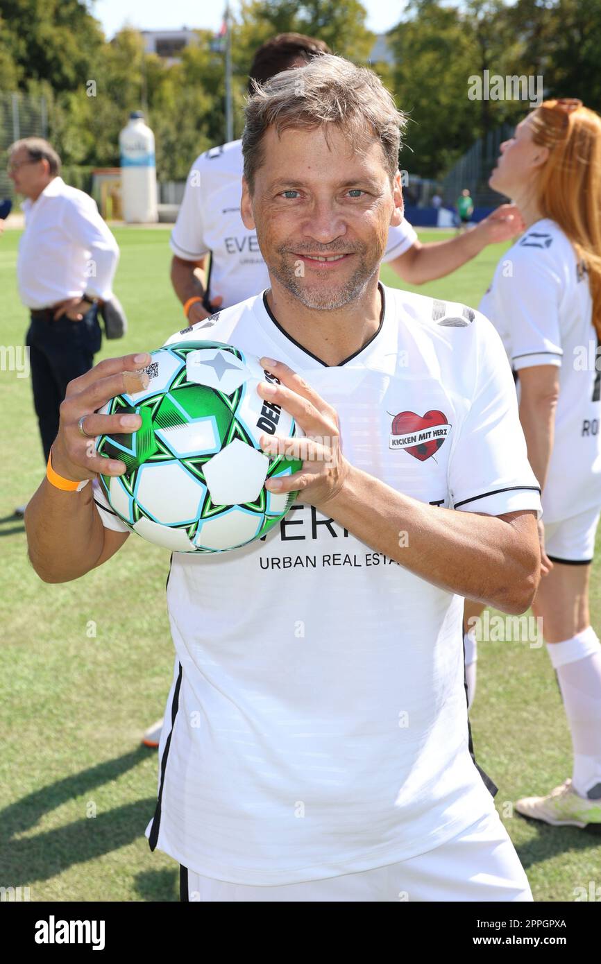 Patrick Bach, Kicken mit Herz der Charity Kick zu Gunsten des ...