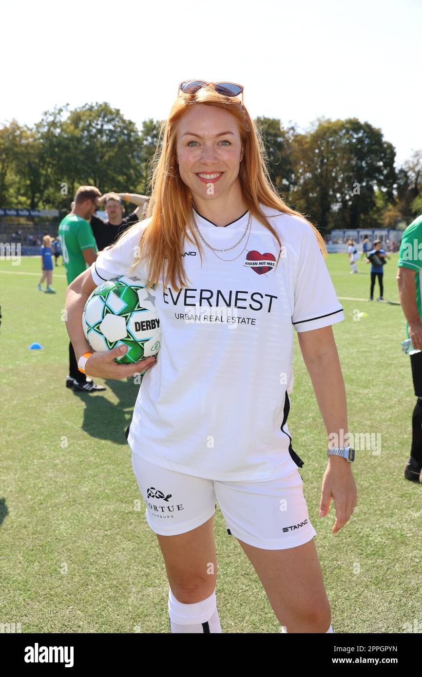 Esther Roling, Kicken mit Herz der Charity Kick zu Gunsten des ...