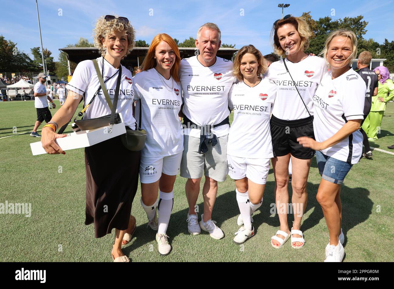 Anna Schaefer, Esther Roling, Johannes B. Kerner, Anjorka Strechel ...