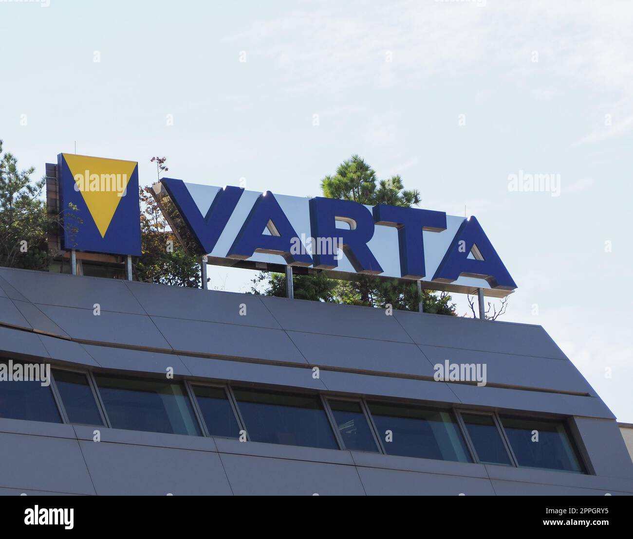 Varta logo hi-res stock photography and images - Alamy