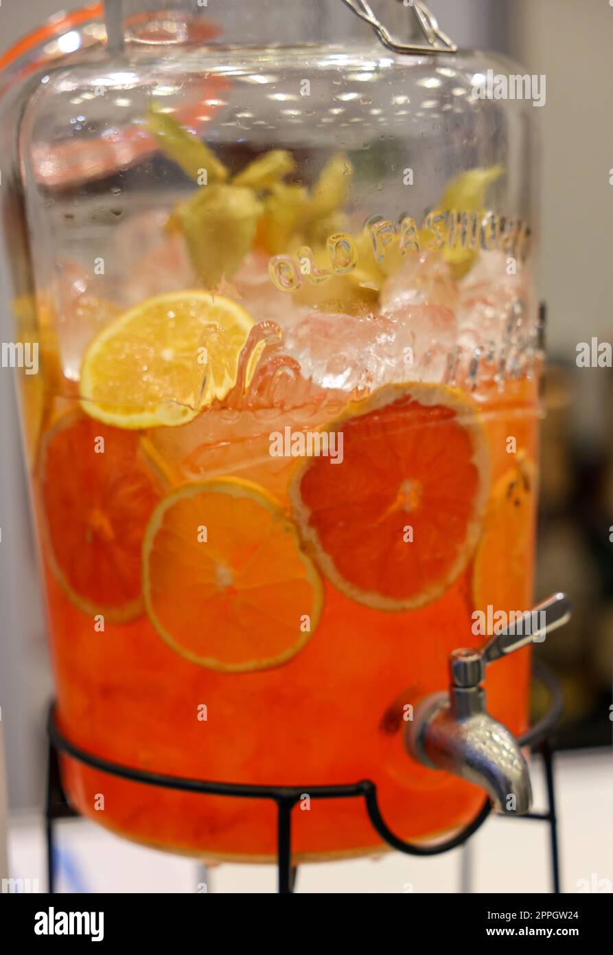 Glass orange juice slices hi-res stock photography and images - Alamy