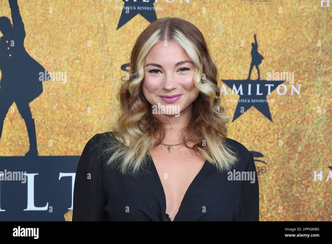 Actress Taylor Fry 2022