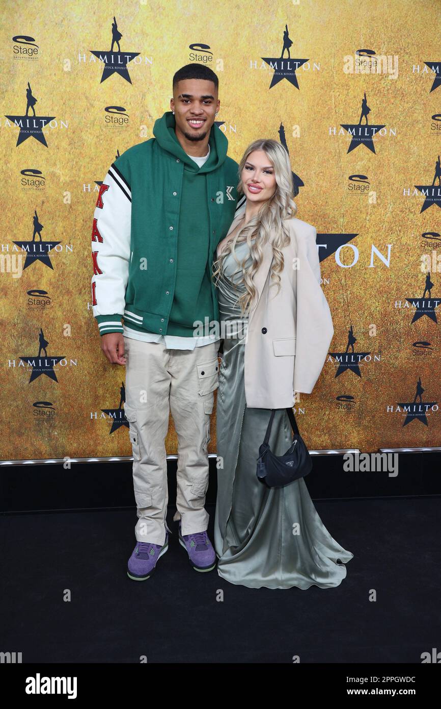 David Louie Mendy (ThefreshPrinceofGermany) with accompaniment,premiere ...