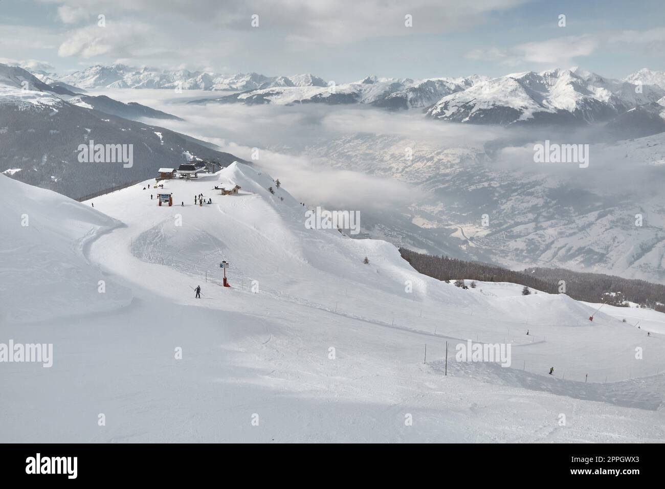 Top view mountain slopes hi-res stock photography and images - Alamy