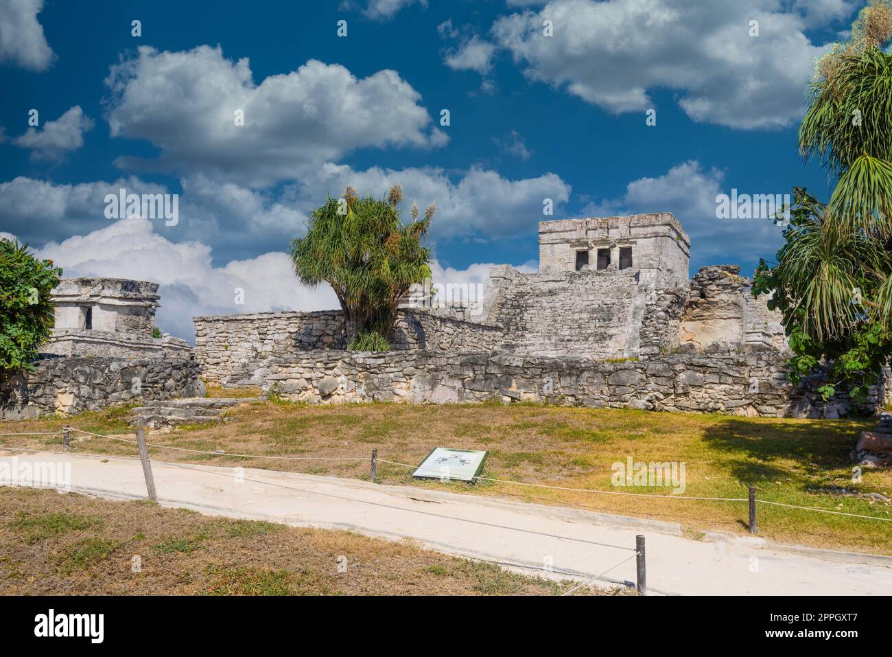 The castle, Mayan Ruins in Tulum, Riviera Maya, Yucatan, Caribbean Sea ...