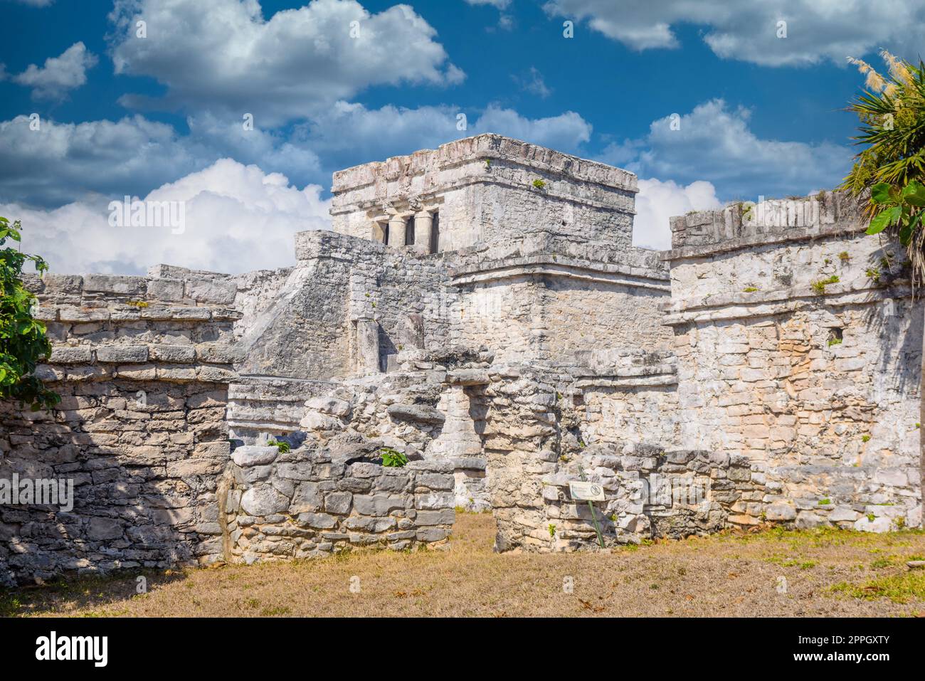 The castle, Mayan Ruins in Tulum, Riviera Maya, Yucatan, Caribbean Sea ...