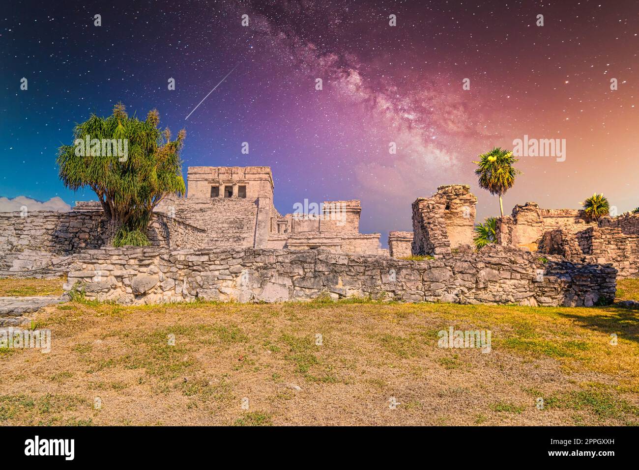 The castle, Mayan Ruins in Tulum, Riviera Maya, Yucatan, Caribbean Sea ...