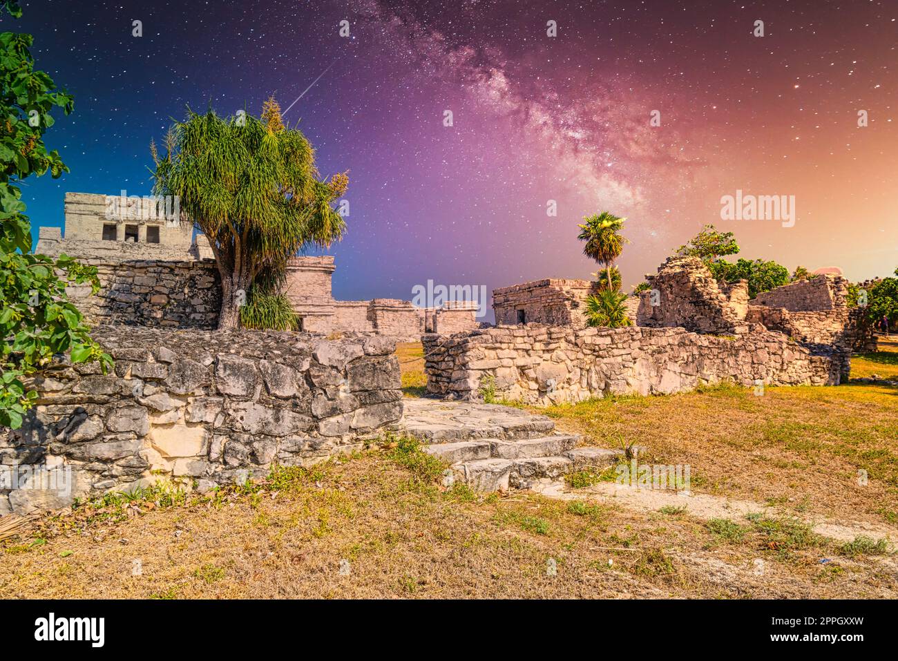 The castle, Mayan Ruins in Tulum, Riviera Maya, Yucatan, Caribbean Sea ...