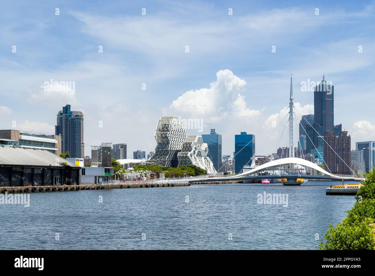 Kaohsiung, Taiwan, 27 August 2022: Kaohsiung harbor and dagang bridge ...