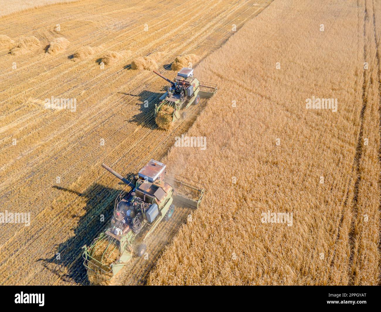 Combines agricultural machine hi-res stock photography and images - Alamy