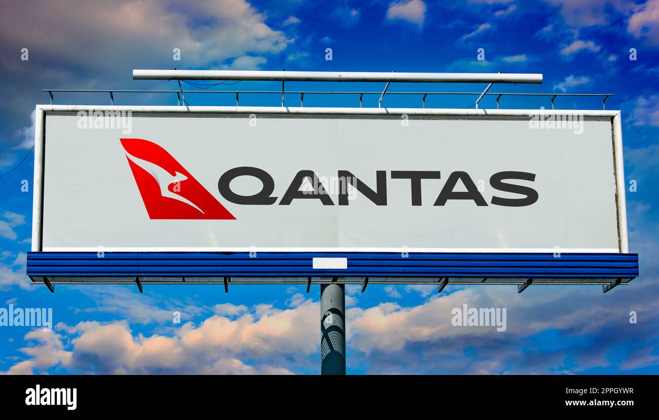 Advertisement billboard displaying logo of Qantas Airways Stock Photo ...