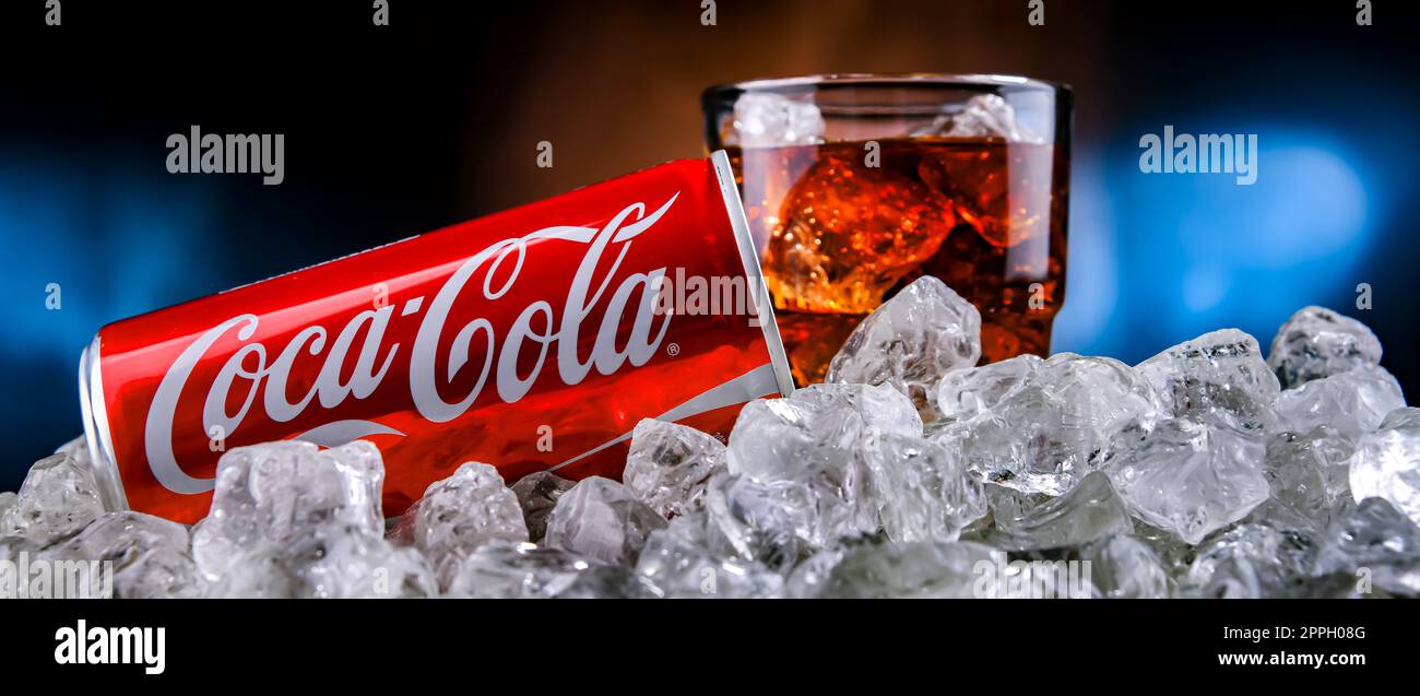 Can of Coca-Cola in crushed ice Stock Photo - Alamy