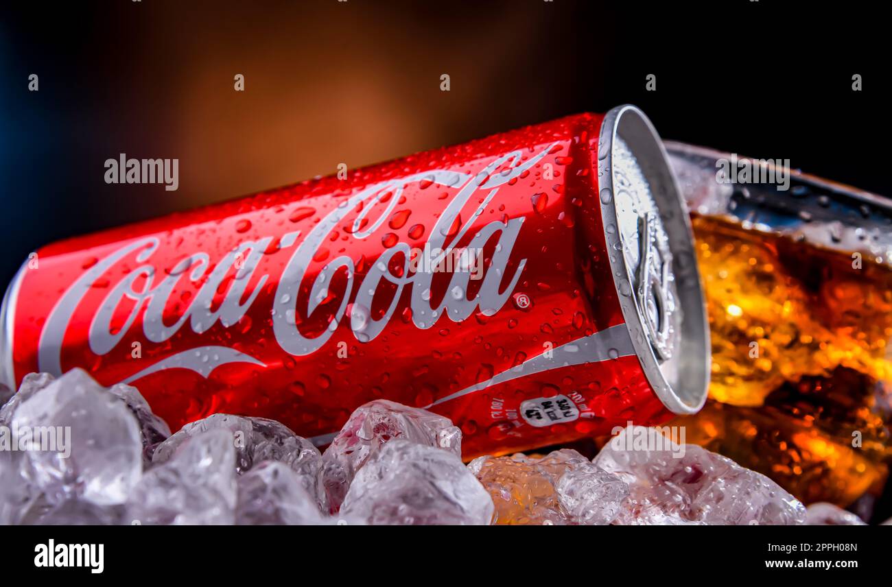 Can of Coca-Cola in crushed ice Stock Photo - Alamy