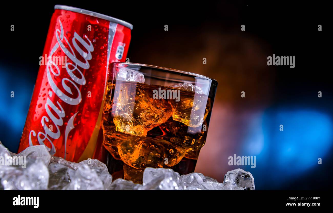 Can of Coca-Cola in crushed ice Stock Photo - Alamy
