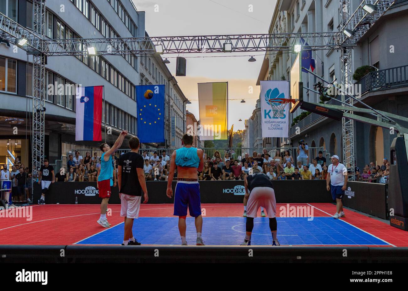 Flags basketball court hi-res stock photography and images - Alamy