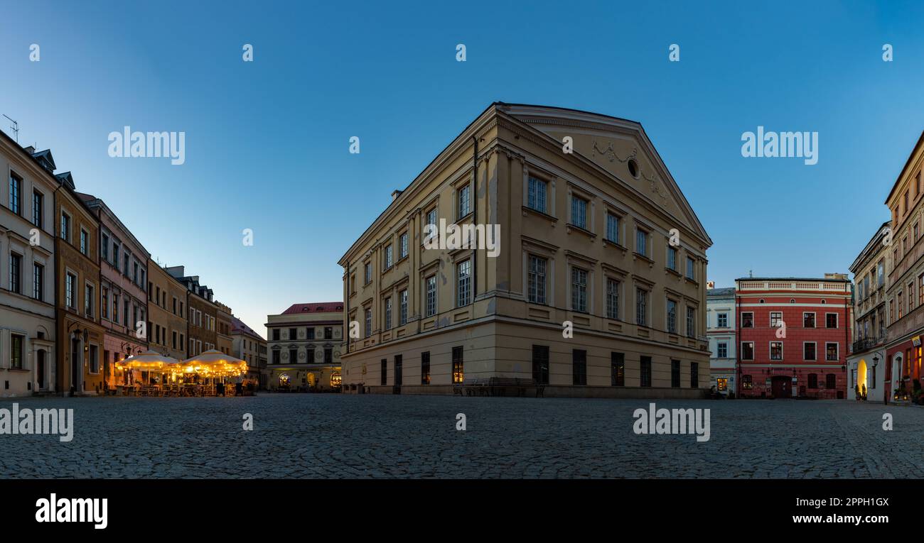 Panorama market square facades hi-res stock photography and images - Alamy
