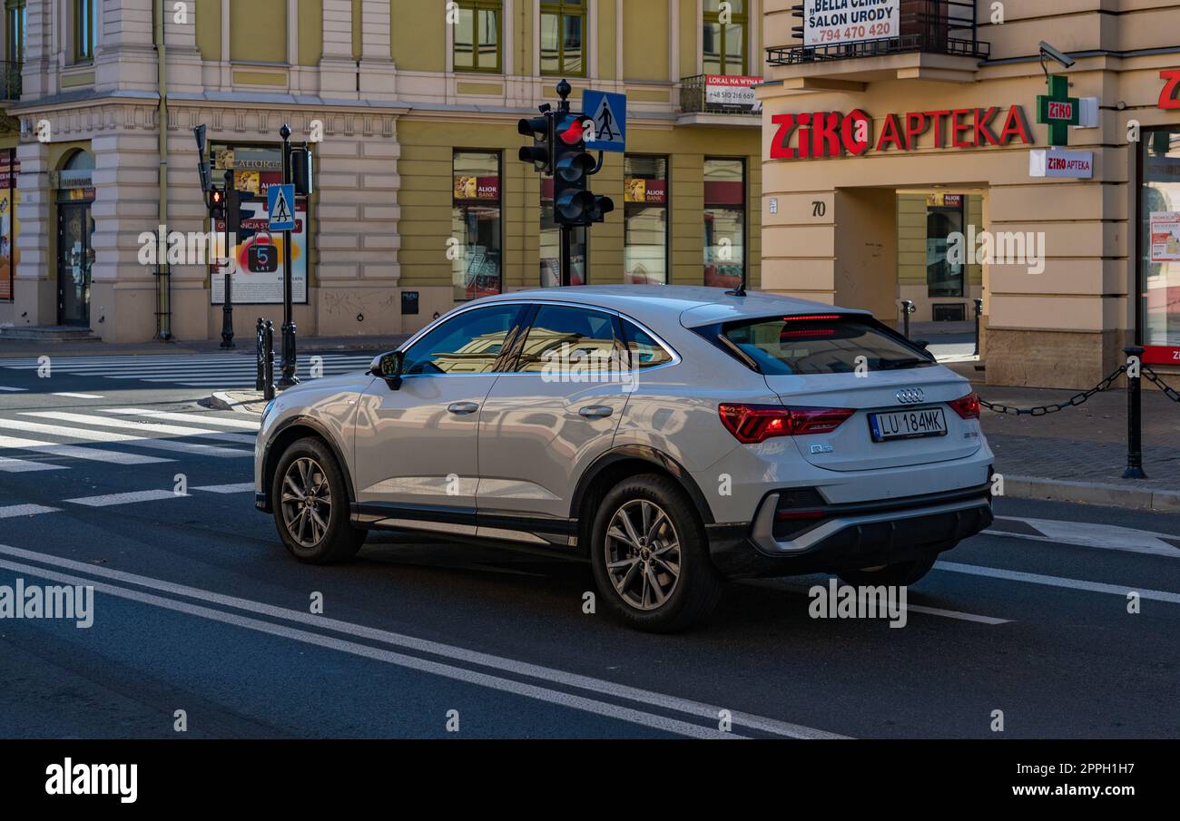 Audi q3 35 tfsi hi-res stock photography and images - Alamy