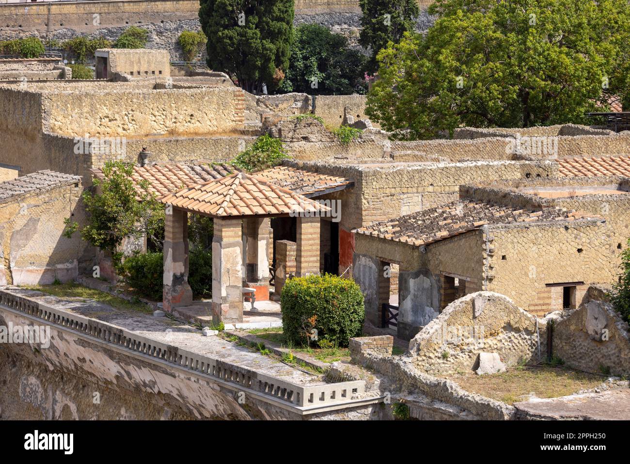 Herculaneum italy vesuvius hi-res stock photography and images - Alamy