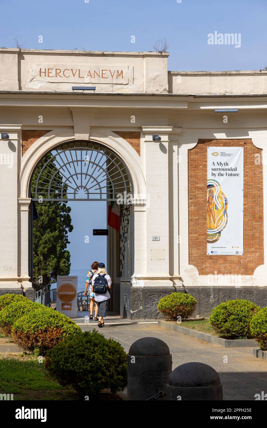 Herculaneum italy vesuvius hi-res stock photography and images - Alamy