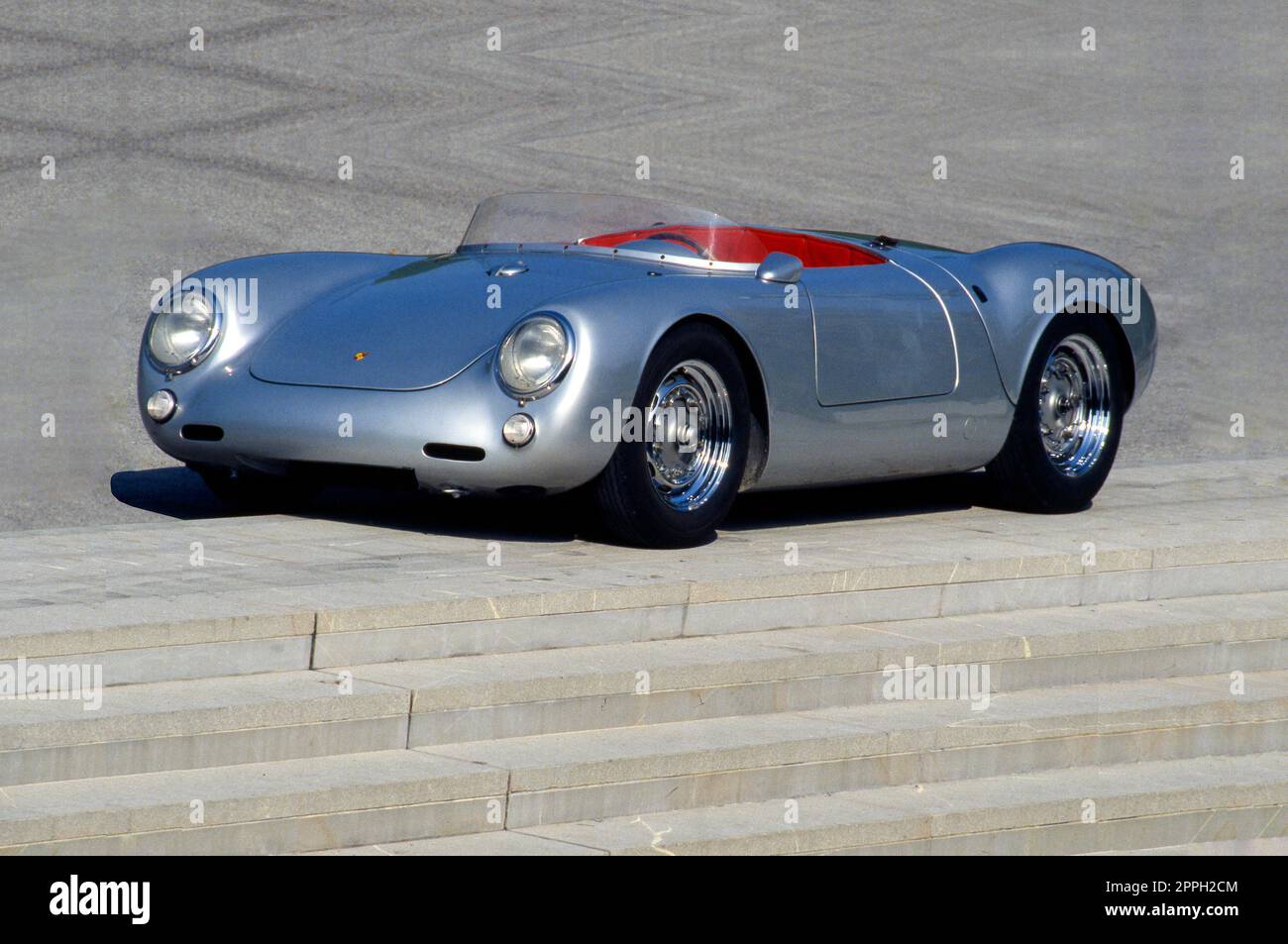 Porsche 550 spyder 1953 hi-res stock photography and images - Alamy