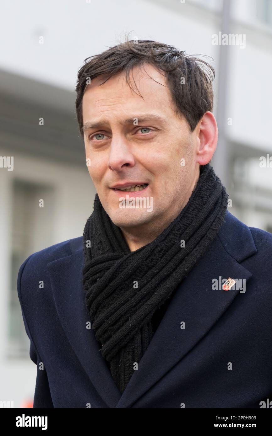 Opening of the new construction section of the Weser Street bicycle ...