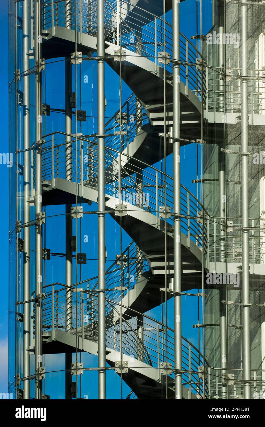 Metal staircase modern hi-res stock photography and images - Alamy