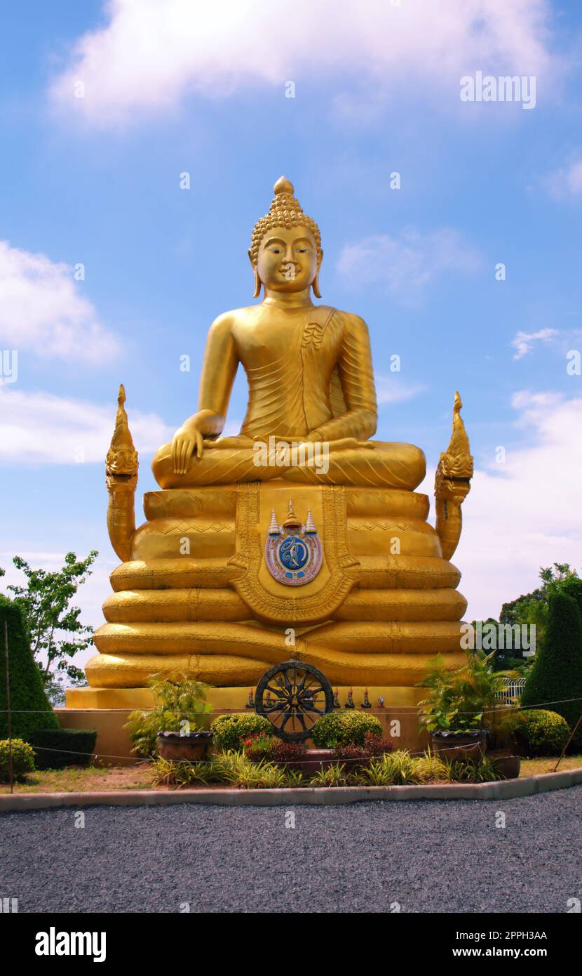 Statue of naga hi-res stock photography and images - Alamy